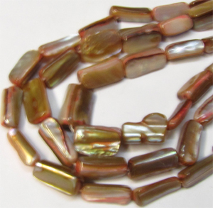 Shell nuggets strand, light red-brown [1 strand] - Omakoru